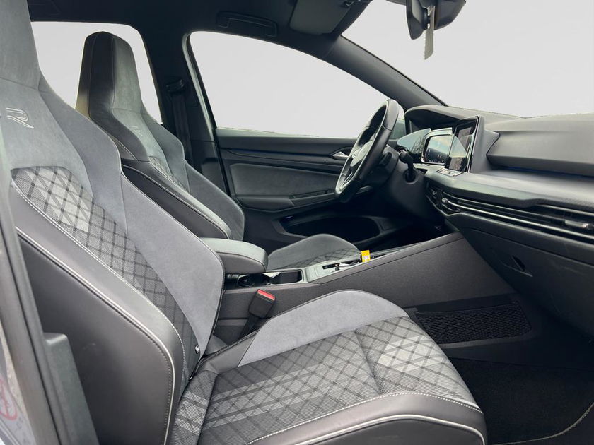 Volkswagen Golf occasion à FOSSES-LA-VILLE à 26.950 € | Gocar.be