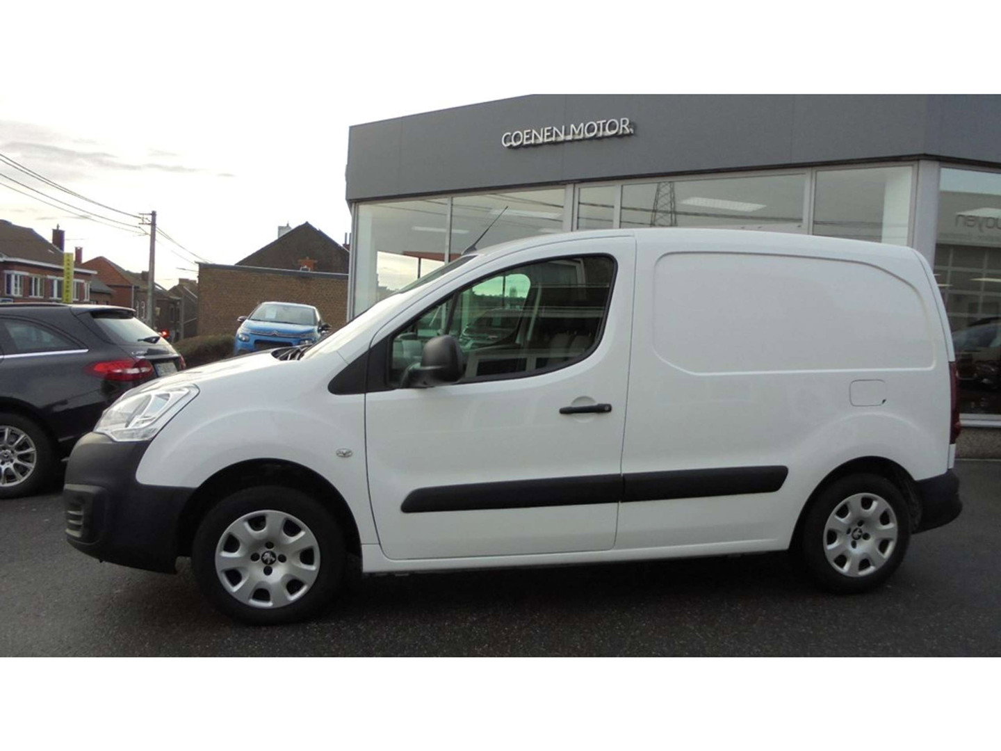 Peugeot Partner van to FF of 10.990 € | 4920992 | Gocar.be