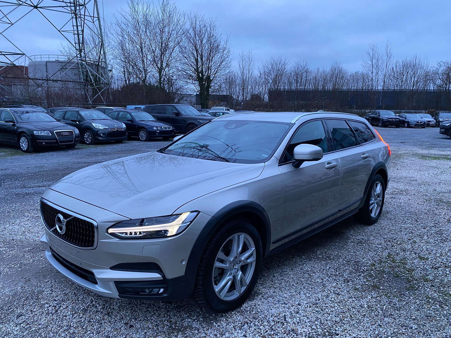 Volvo V90 Cross Country second hand to Kampenhout of 22.750 € | 4937625 ...