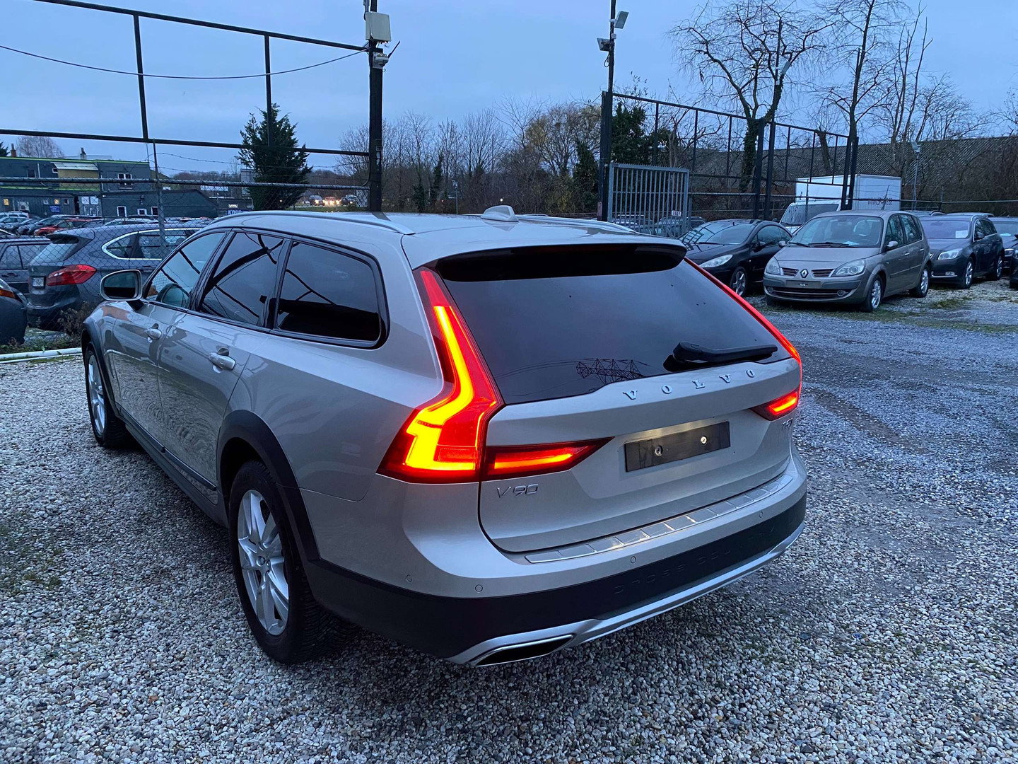 Volvo V90 Cross Country second hand to Kampenhout of 22.750 € | 4937625 ...