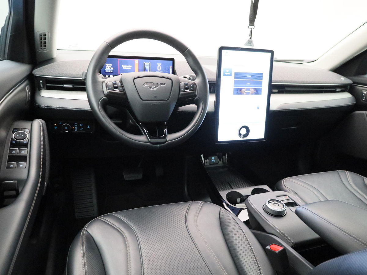 Ford Mustang Mach-e occasion à Lokeren à 33.900 € | Gocar.be