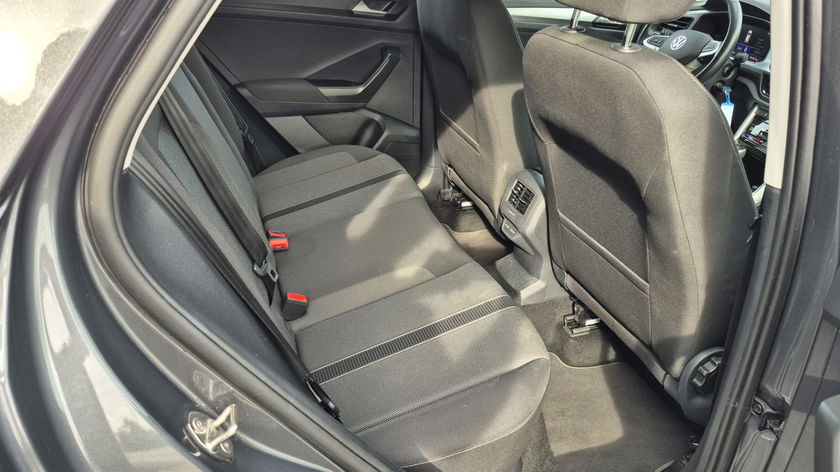 Volkswagen T-Roc occasion à Geluveld à 26.490 € | Gocar.be