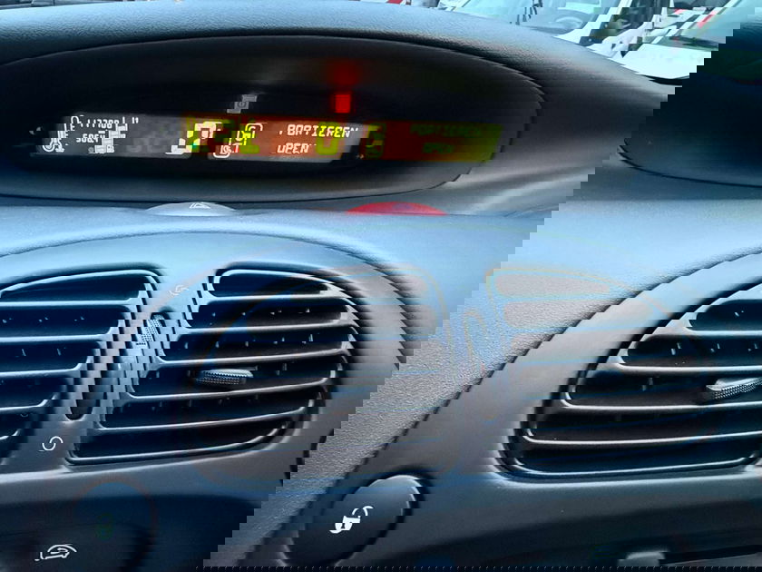 Tweedehands Citroen Xsara Picasso in Leval-Trahegnies aan 2.650 ...